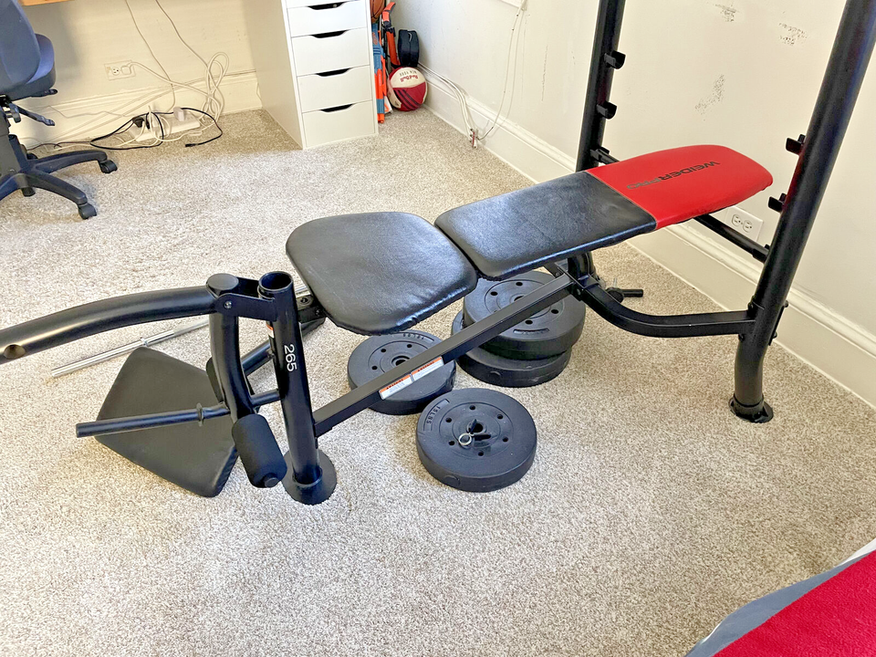 Weider Pro 265 Standard Bench with 80 Lb Vinyl Weight Set Pre Owned ...
