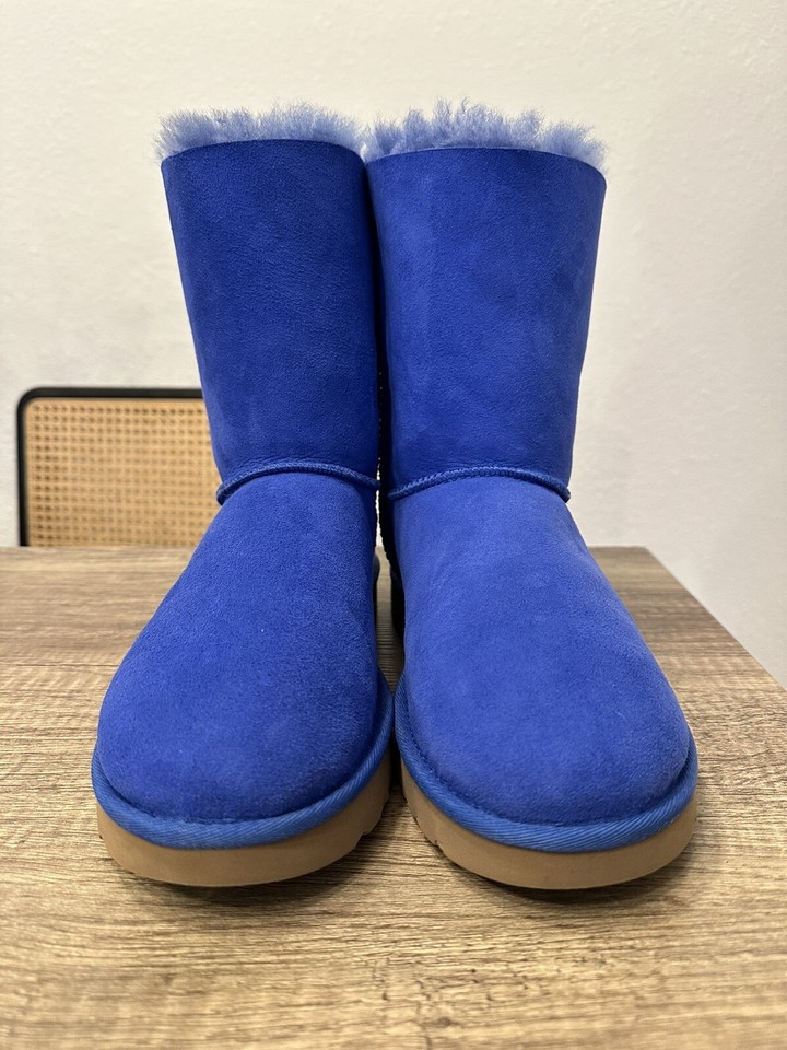 UGG Bailey Bow II Deep Periwinkle Blue Bright Blue Excellent Condition ...