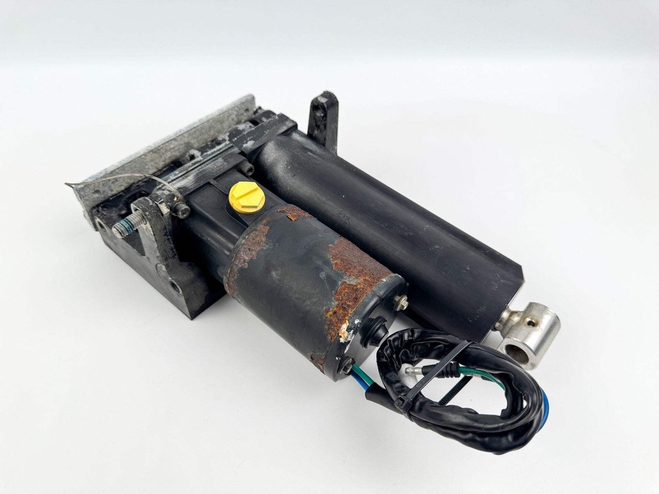Mercury 70 90 115 120 125 HP Power Tilt and Trim Assembly 830250T5 | eBay