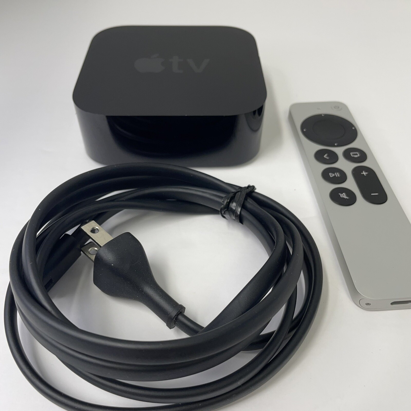 Apple TV 4K 2nd Gen 32GB Media Streamer A2169 - Black Excellent ...