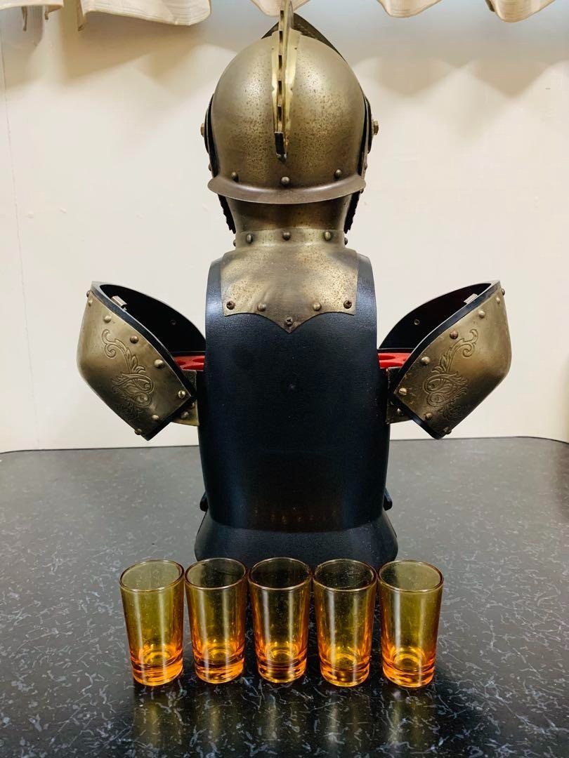 Medieval Knights Helmet Decanter Set
