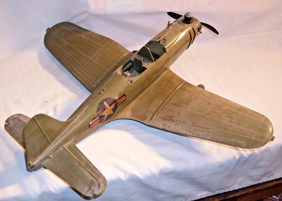WEN-MAC DOUGLAS DAUNTLESS WWII BOMBER GAS AIRPLANE TETHER CONTROL LINE ...