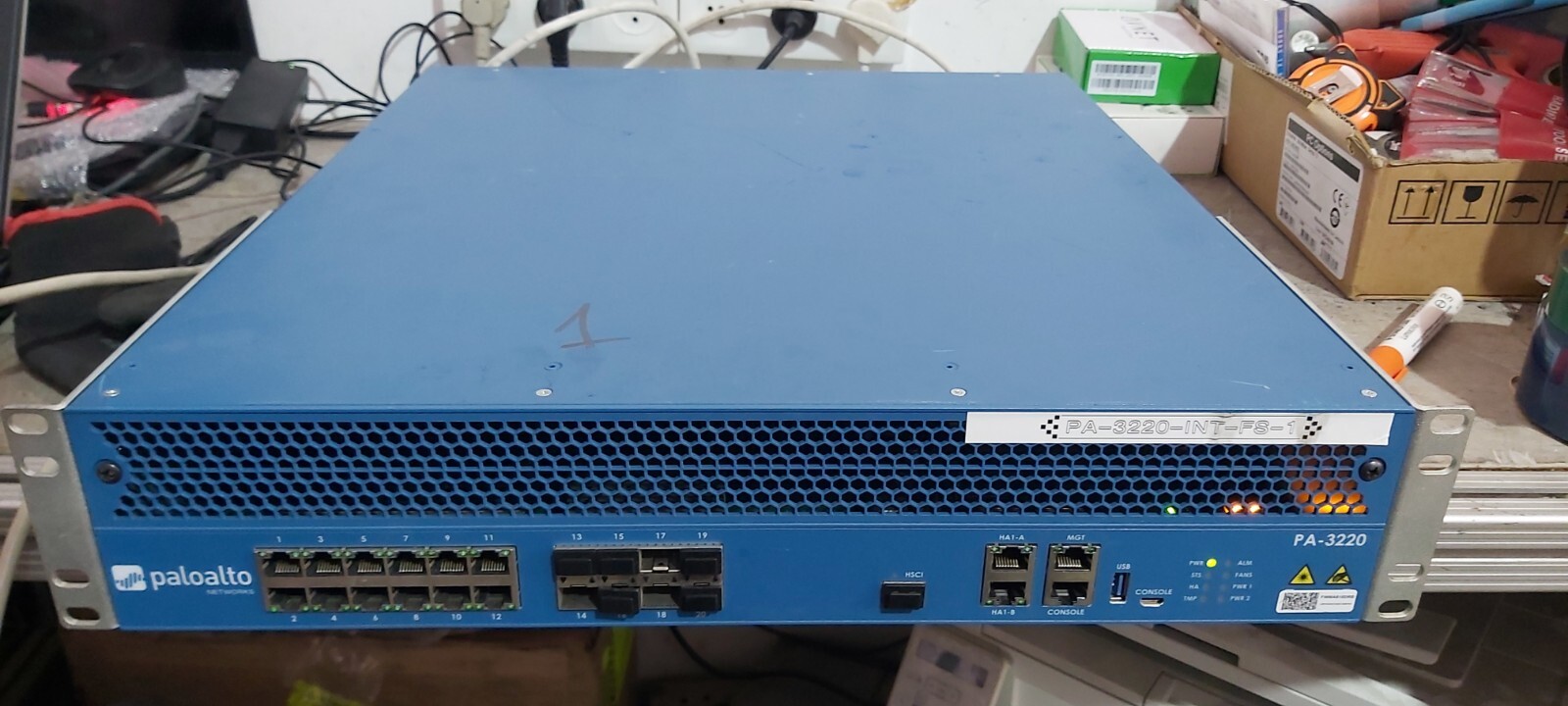 Paloalto PA-3220-INT-FS-1 Firewall Gateway 750-000162-00B #1 Make ...