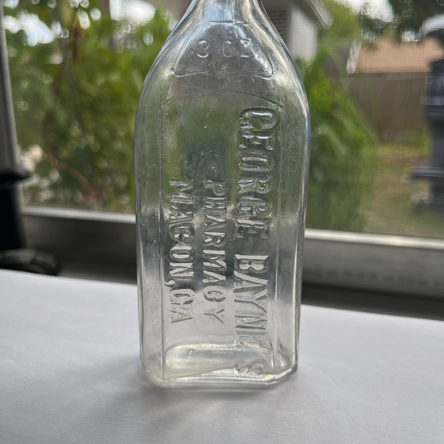 MACON, GA PHARMACY BOTTLE GEORGE BAYNE'S IN SLUG PLATE APPLIED LIP FREE ...