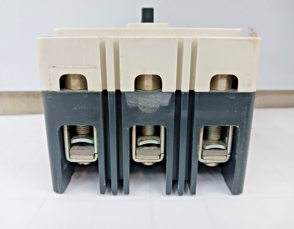 EATON 80 AMP CIRCUIT BREAKER 3 POLE 600 VAC HFD3080 W/ SHUNT TRIP | eBay