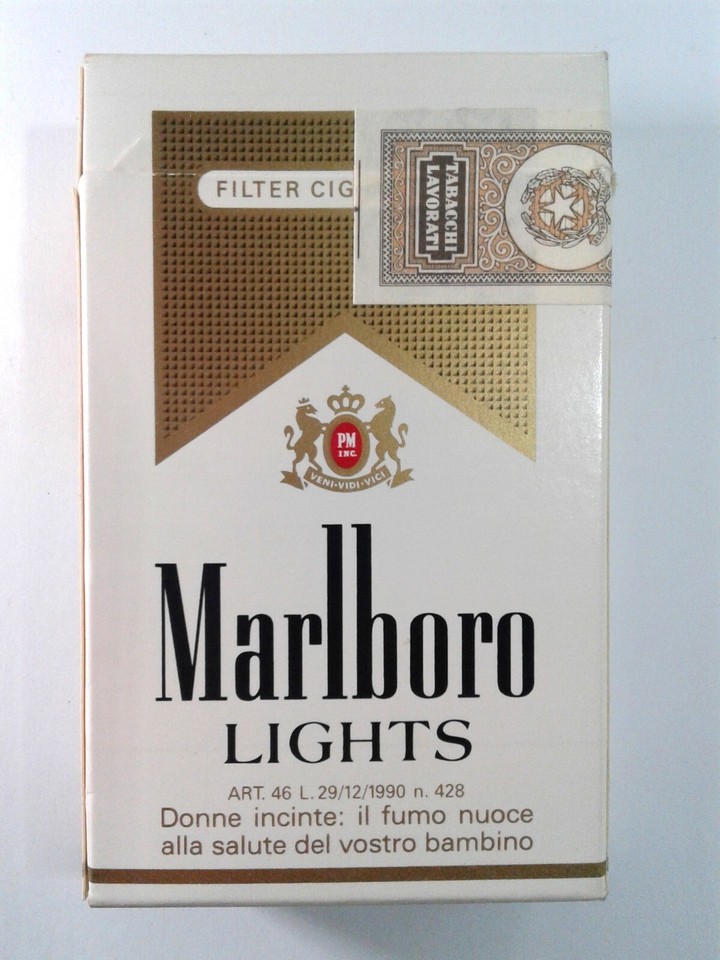 2 Pacchetti (VUOTI) Sigarette MARLBORO LIGHTS VINTAGE COLLEZIONE EMPTY ...