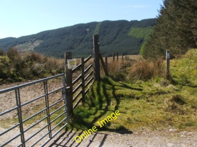 Photo 6x4 The Three Lochs Way Craigendoran The gate is the one that is ...