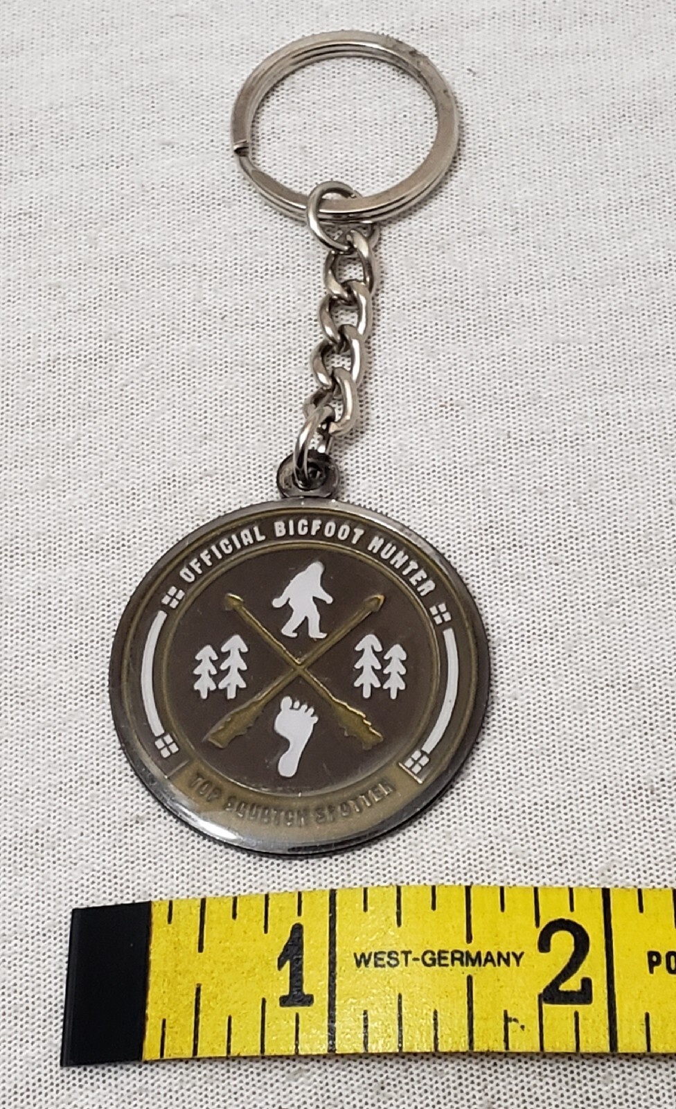 Official Bigfoot Hunter Keychain Metal Keyring Sasquatch Yeti Cryptid ...