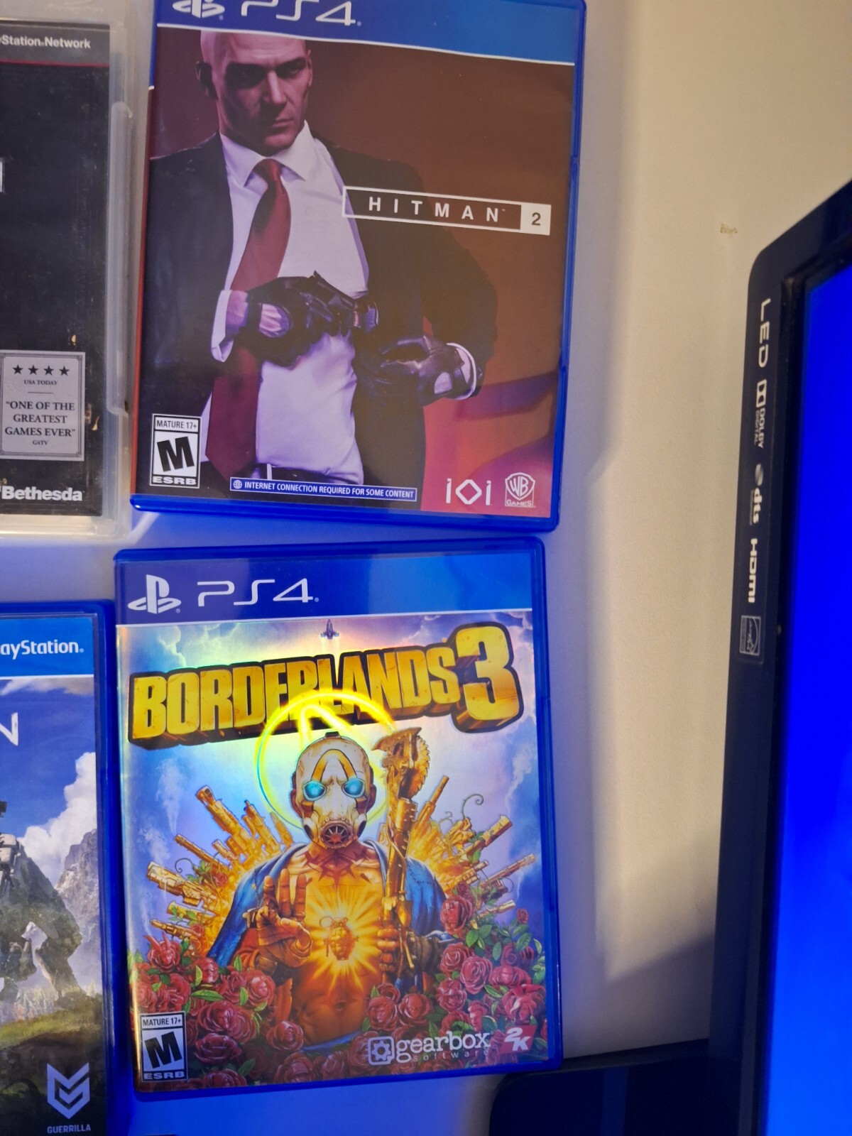 2 TB PlayStation 4 Bundle with 2 Controllers and 10 Games