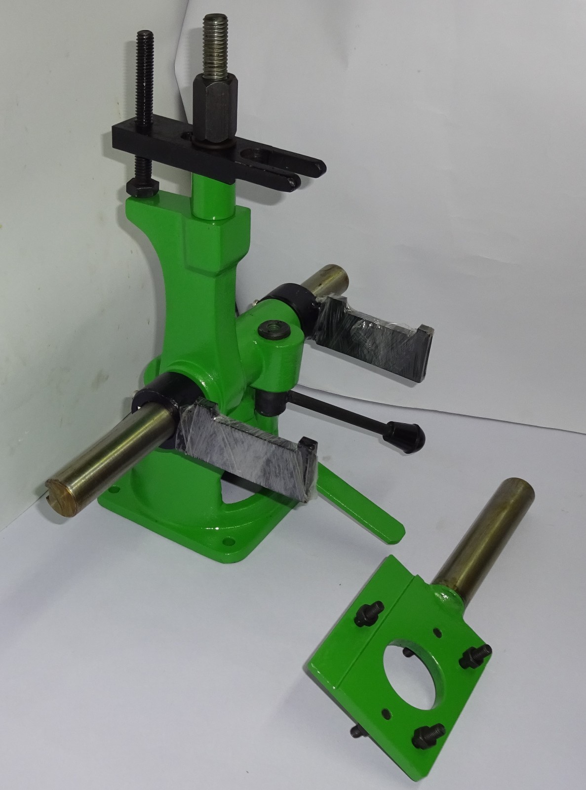 Swiveling Vise / Vice for all Inline & Rotary Diesel Pumps Bosch PN:03 ...
