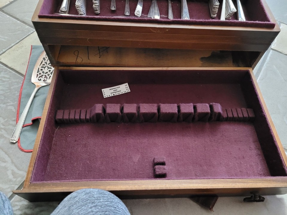 69 PC PRESTIGE SILVER PLATE SILVERWARE FLATWARE SET GRAPES FRUIT ...