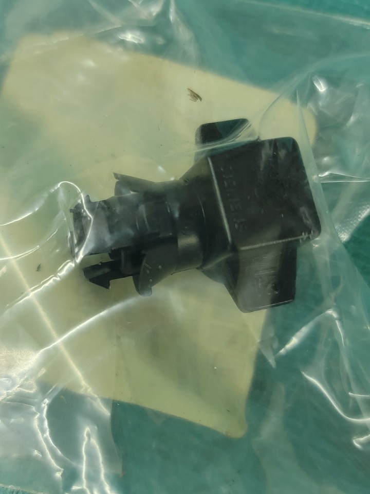 2005-2013 GM LaCrosse Regal Escalade Ambient Air Temperature Sensor ...