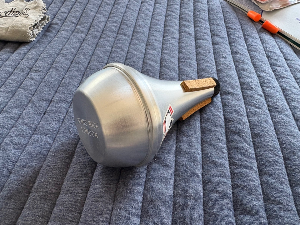 Bach Stradivarius Trumpet Model 37 #582401 *FULLY SERVICED WITH CASE ...