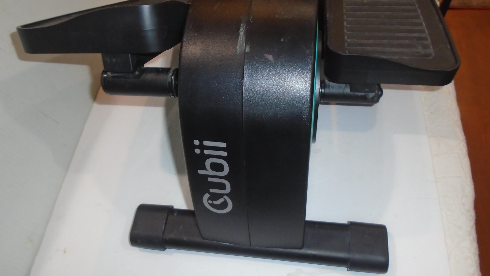 Cubii model f3a2 Compact Seated Elliptical Machine | eBay