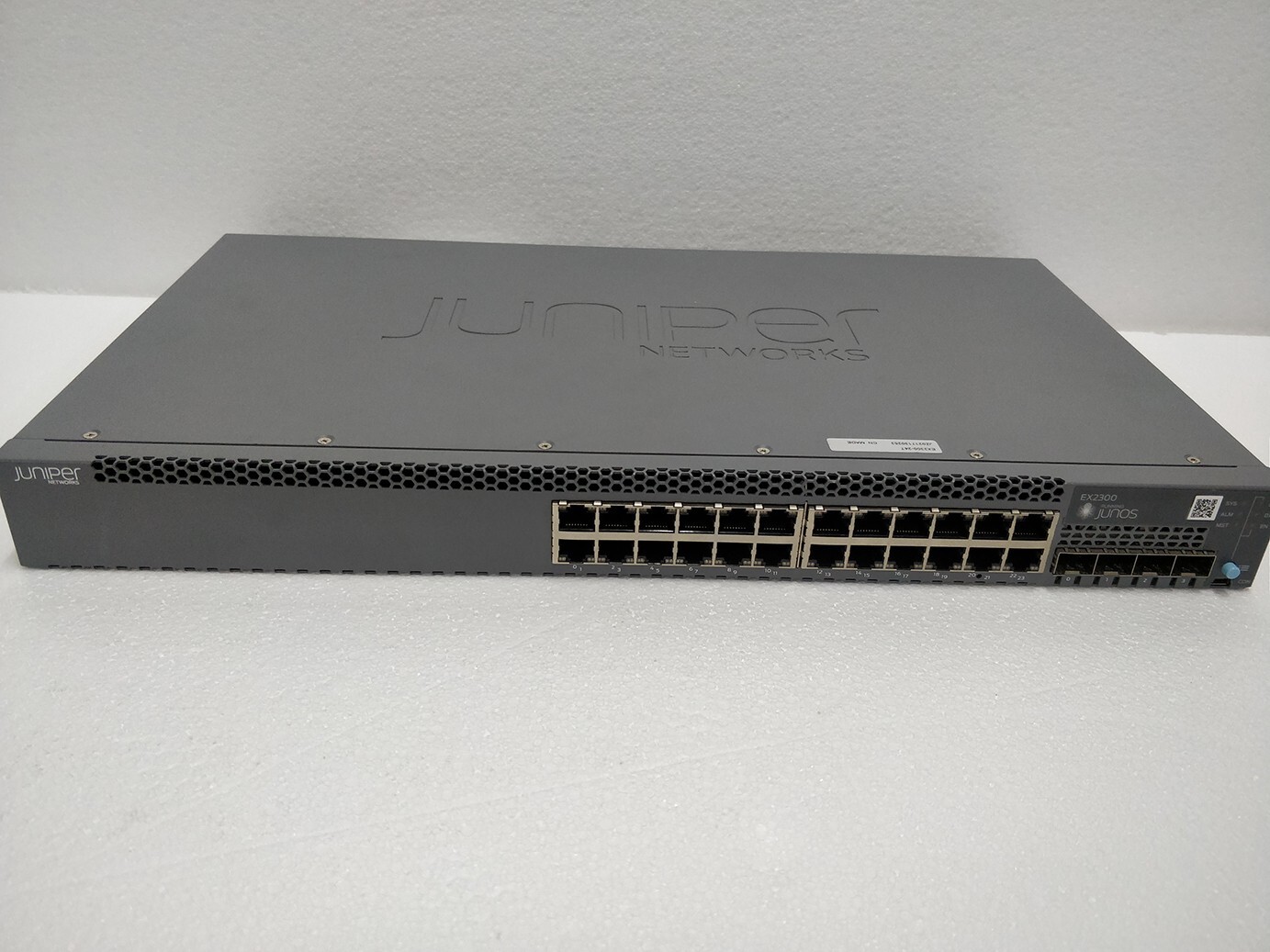 Juniper EX2300-24T 24x 1G RJ45 & 4x 10G SFP+ Uplinks Ports Ethernet ...