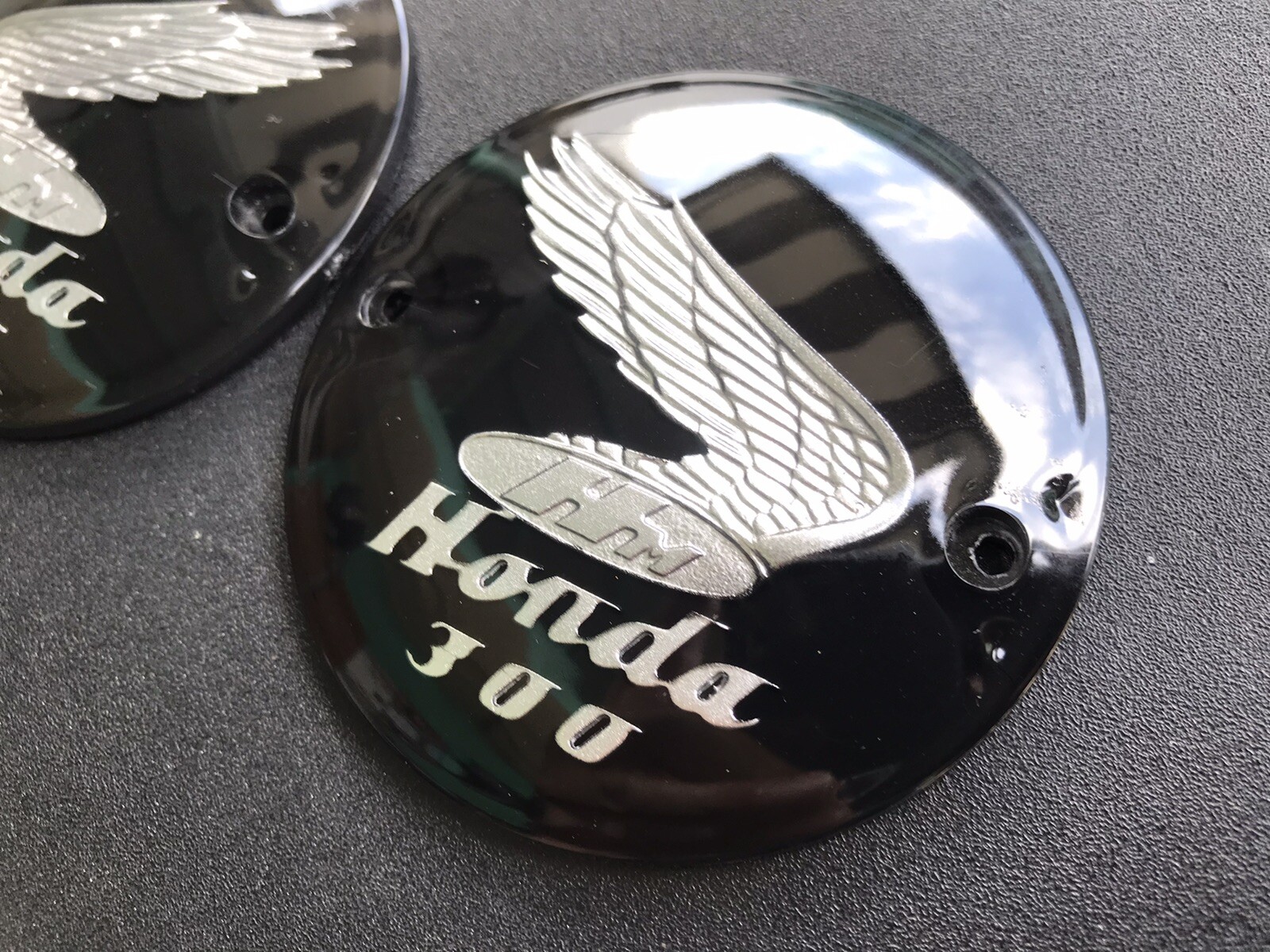 Honda Dream C76 C77 C78 CA77 CB77 CL77 L/R Fuel Tank Badges Emblem ...