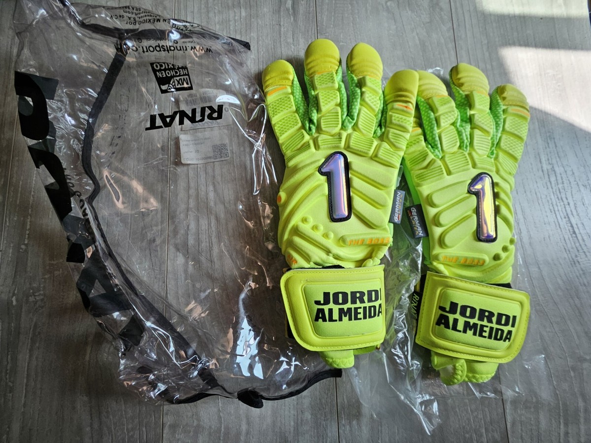 Rinat Logo