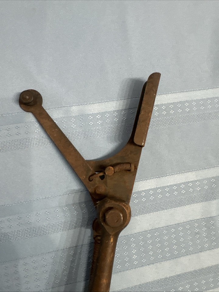 Vintage Hand Held Skeet Trap Clay Bird Pigeon Thrower wood handle | eBay