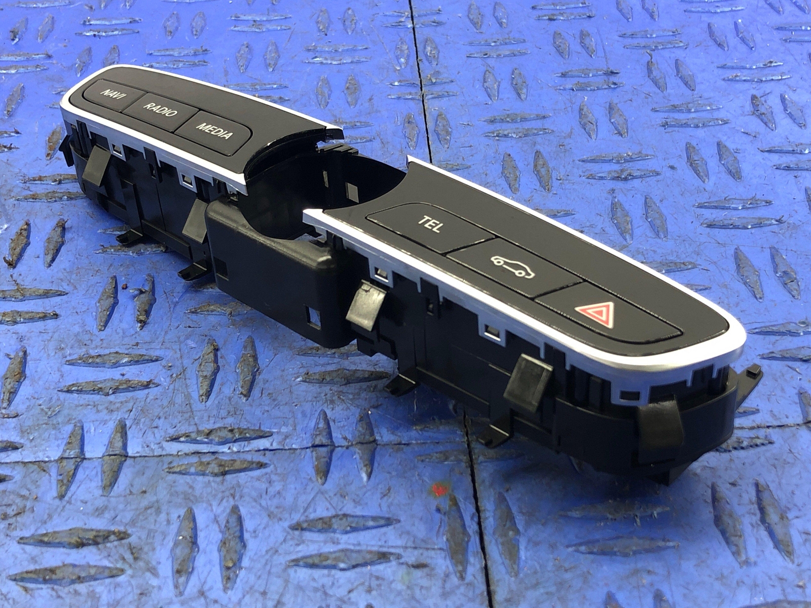 2017-2022 MERCEDES E300 DASH MOUNTED RADIO NAVIGATION CONTROL PANEL ...