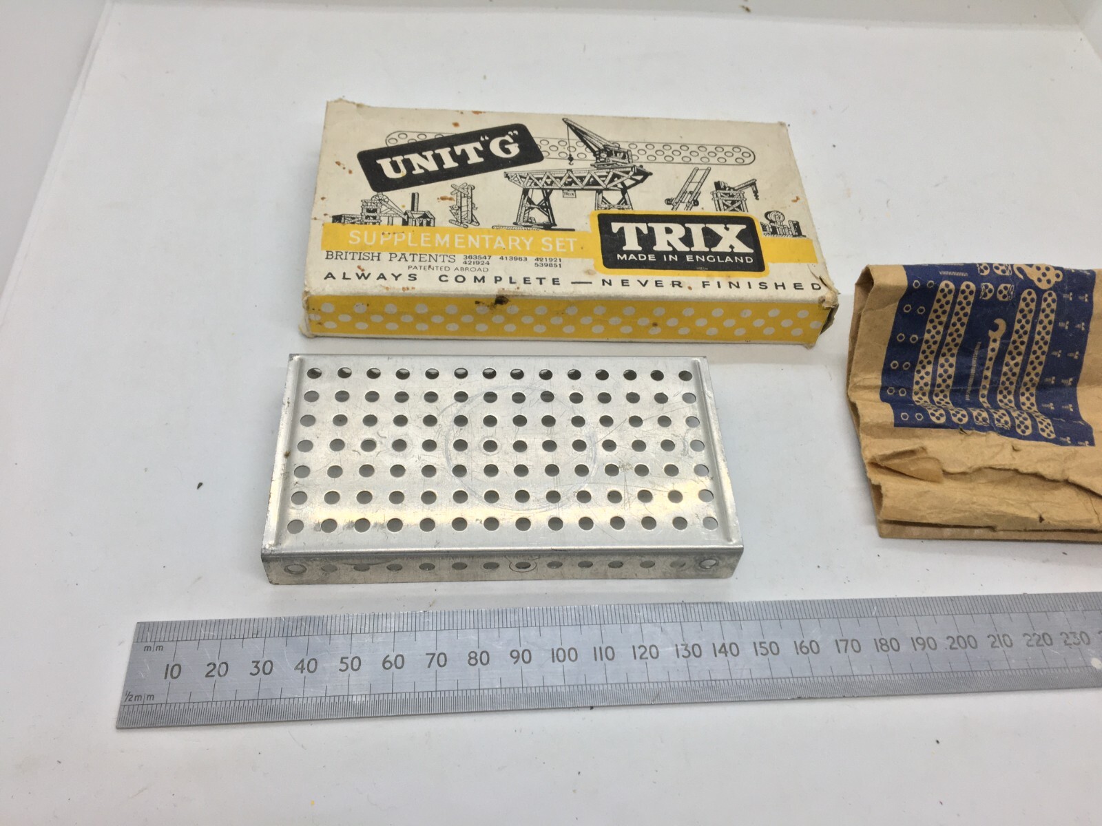 trix unit G box and contents meccano trains British history building ...