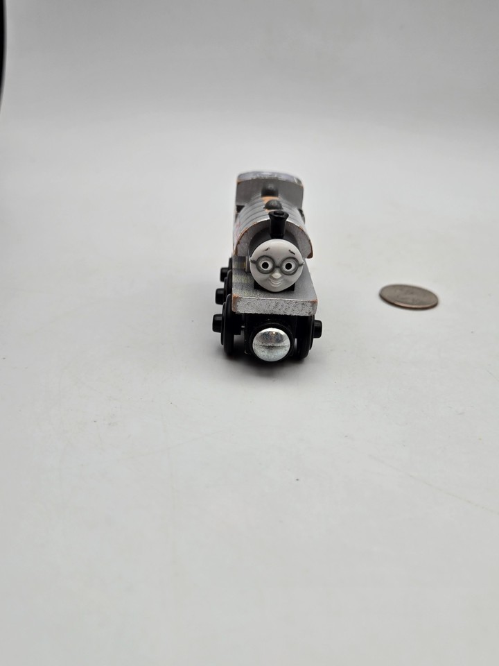 Thomas & Friends Wooden Railway Train Tank - My Custom Engine LOOK Test ...
