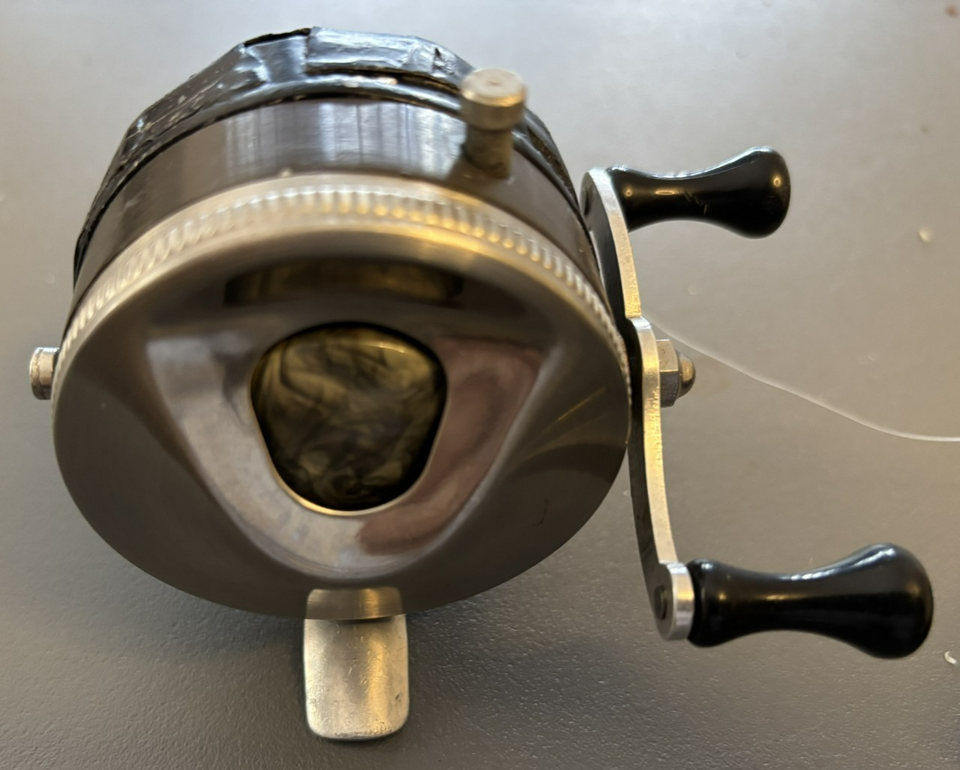 Old Vintage ZEBCO II Spincast Reel gray swirled ball thumber+Zebco De ...