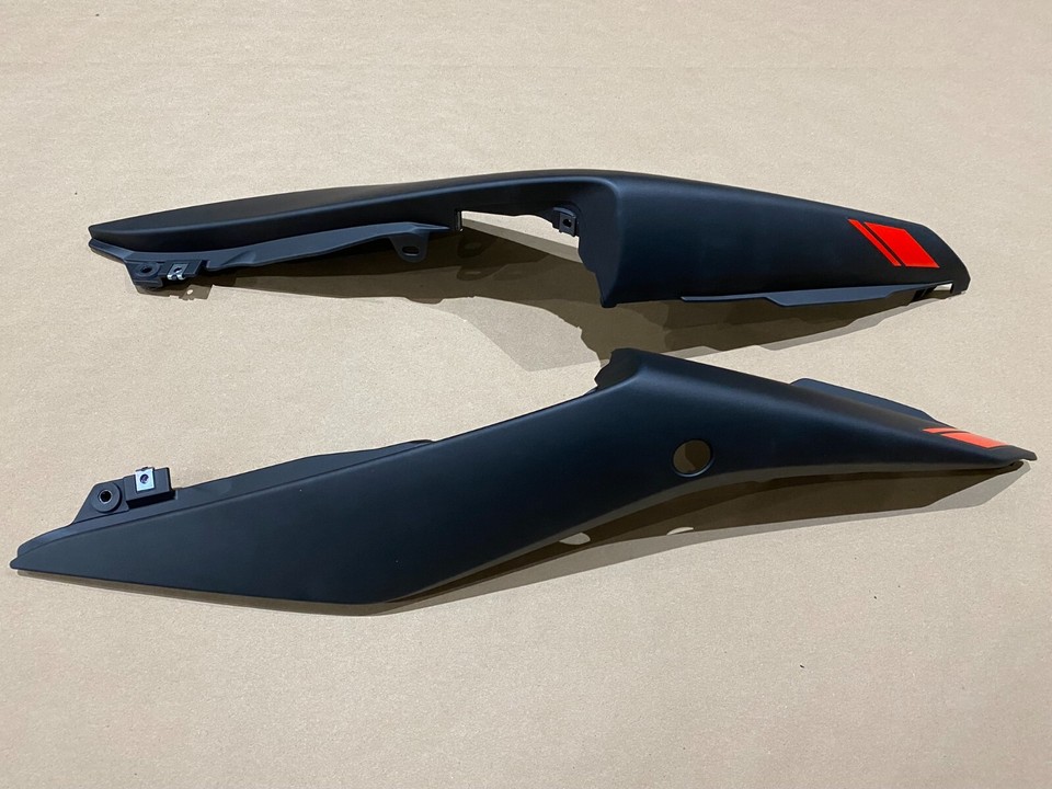 Genuine OEM 2015-2024 Yamaha R3 Rear Tail Side Seat Cover Fairing Cowl ...