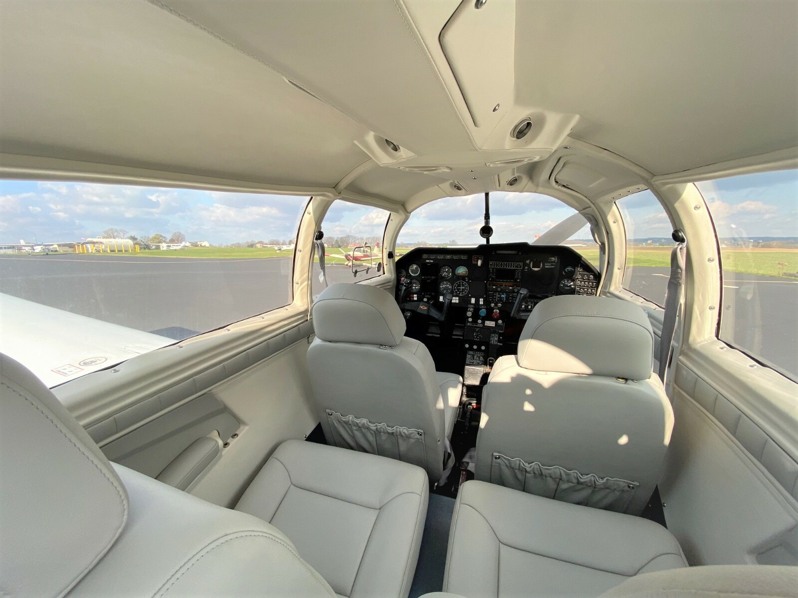 Mooney M20 Interior