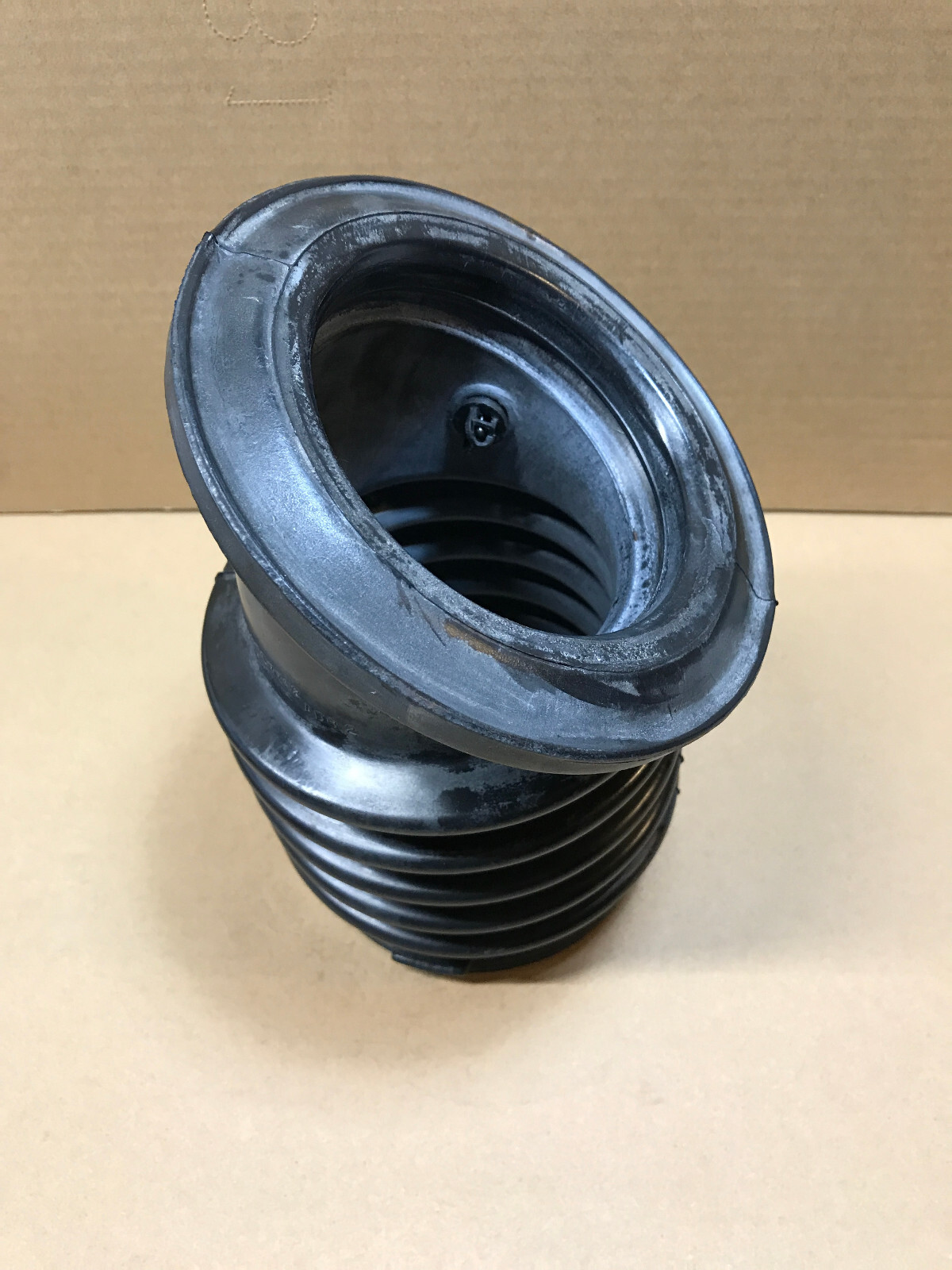 GM+OEM+Air+Cleaner+Intake-inlet+Duct+Hose+Tube+24507362 for sale online ...