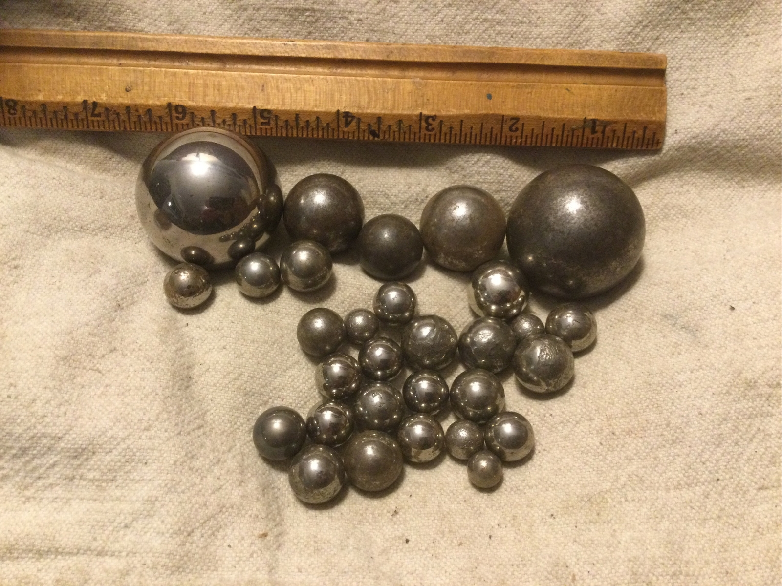 Lot Various Sized Vintage Steelies Marbles Shooters Ball Bearings W ...