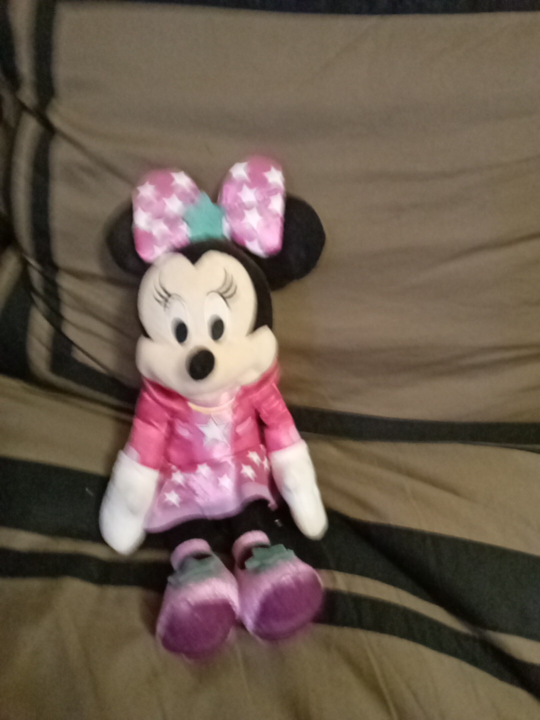 Disney Junior Minnie Mouse Plush " LIGHT UP STAR" Pop Star Singing ...