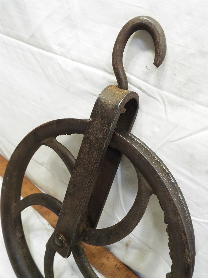 Cast Iron Clothesline Well Pulley Farm Wheel Barn Industrial 5 Curved ...