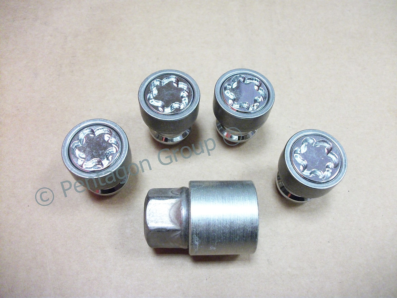 New Genuine Nissan 350Z Set Of 4 Locking Wheel Nuts/Bolts KE40989951 | eBay