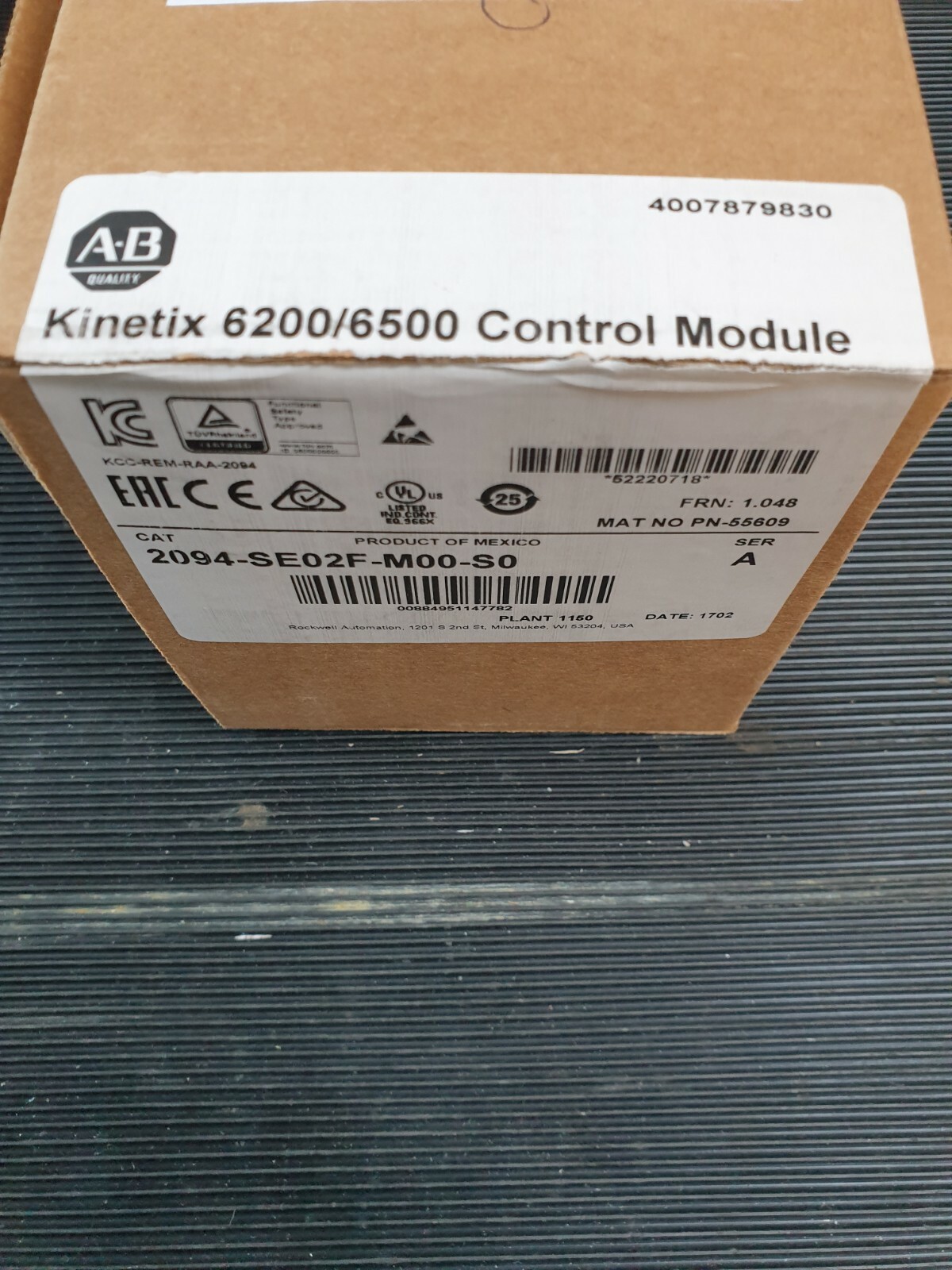 ALLEN BRADLEY 2094-SE02F-M00-S0 A 1.048 PN-55609 KINETIX 6200/6500 ...