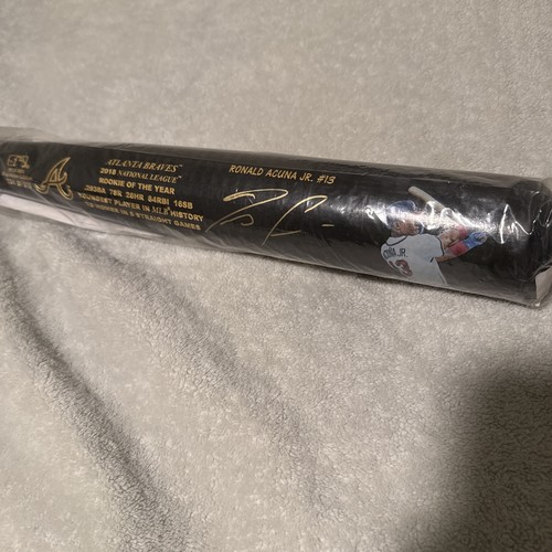 Ronald Acuna Jr. Braves Signed 2018 NL ROY Black LVS Baseball Bat LE ...
