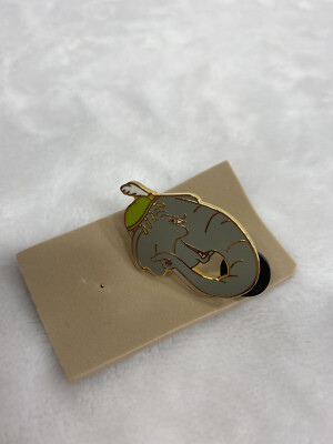Dumbo Catty The Elephant Gallery Store LE pin Disney Pin 4247 | eBay