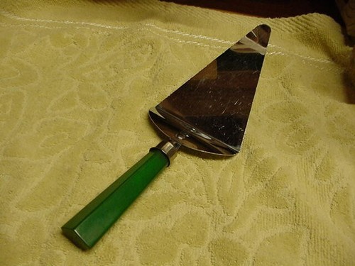 Vintage GREEN BAKELITE pie/cake server/spatula kitchen utensil ...