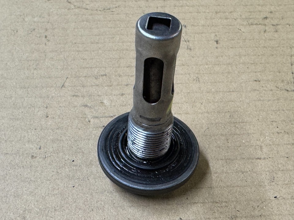 86-87-93-95 Ford Mustang Low Oil Sensor Oil Pan Level Plug Factory V8 ...