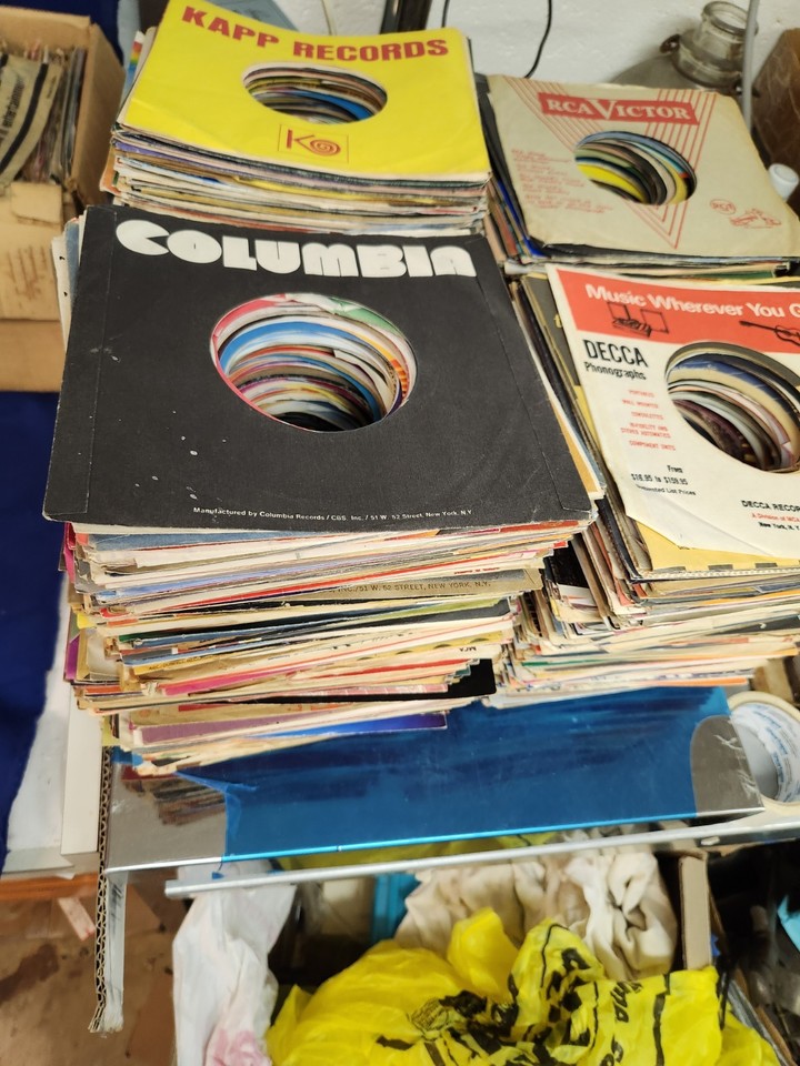 HUGE Lot of 18 lbs Vintage 45 RPM Factory Sleeves Assorted 1950s-80s ...