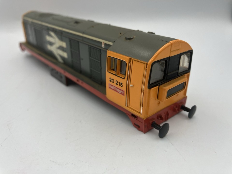 Lima body only for class 20 20215 in Railfreight livery '00' gauge ...