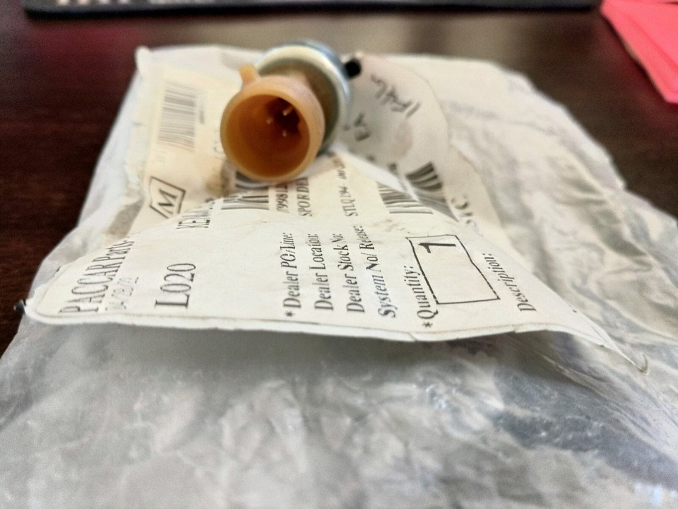 NEW GENUINE PACCAR OEM AIR PRESSURE SENSOR 6CP3-10SVC | eBay