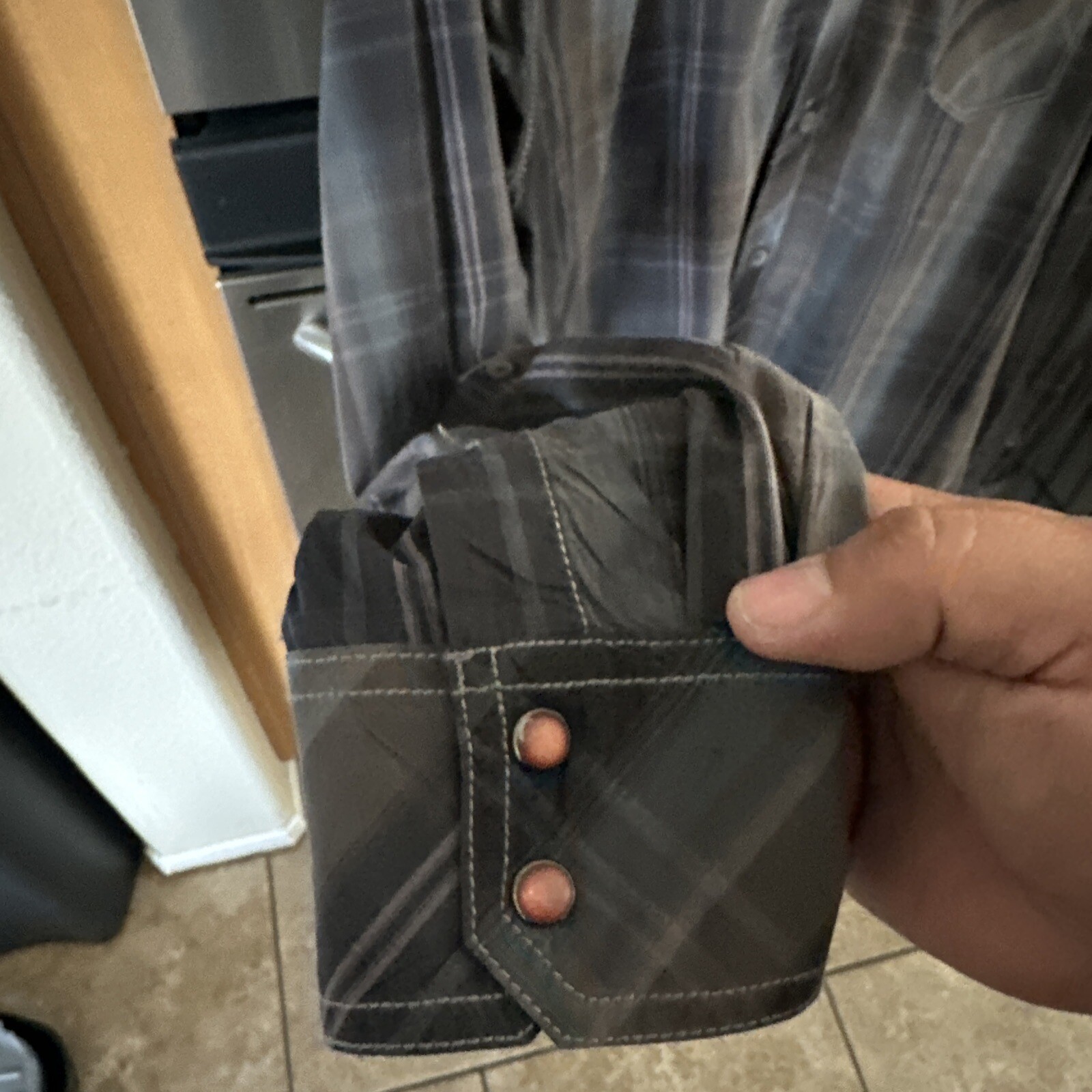 Jeremiah American Legacy Men's Button Down Brown Plaid Medium Long ...