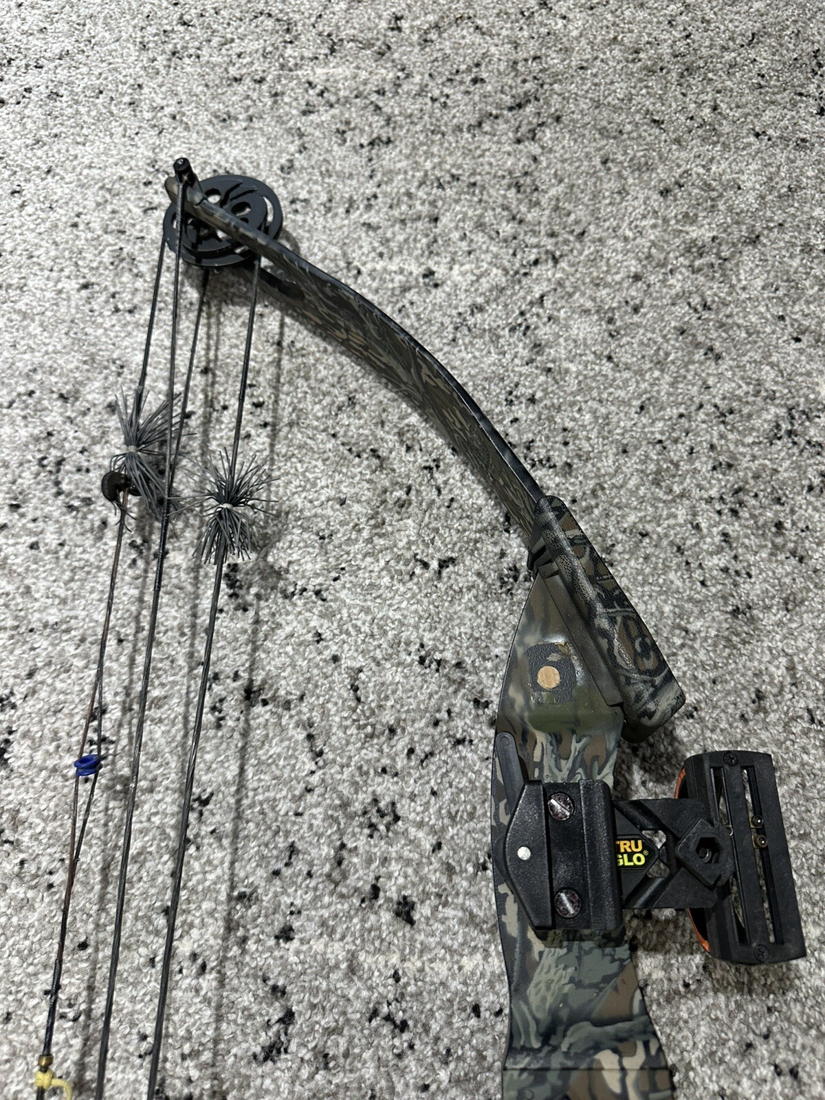 PSE Nova Game Sport Compound Bow, Peak draw weight 70 lbs. Draw length ...