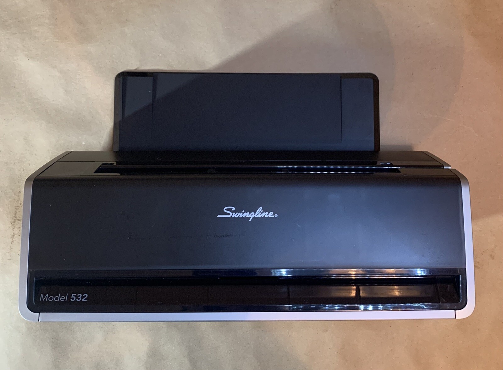 Swingline Commercial 2 Hole Electric Paper Punch A7074532a for sale ...