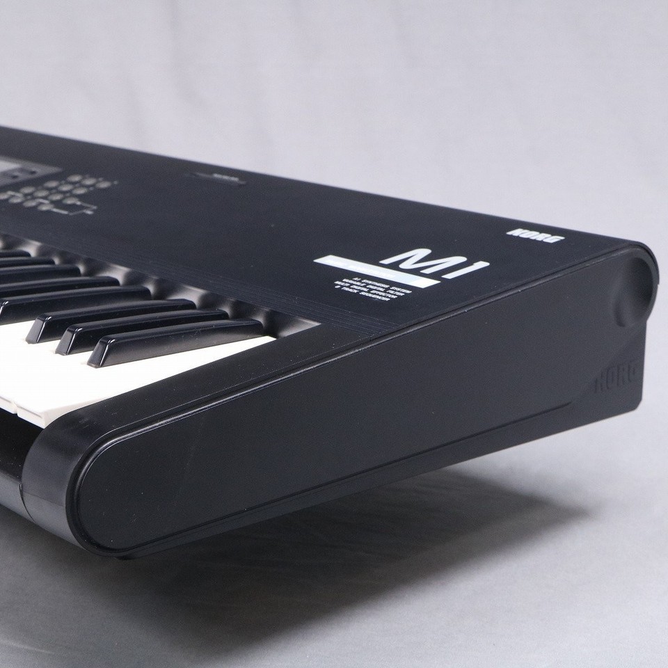 KORG M1 Vintage 1988 Music Workstation Synthesizer w/ Sound Cards & AC ...