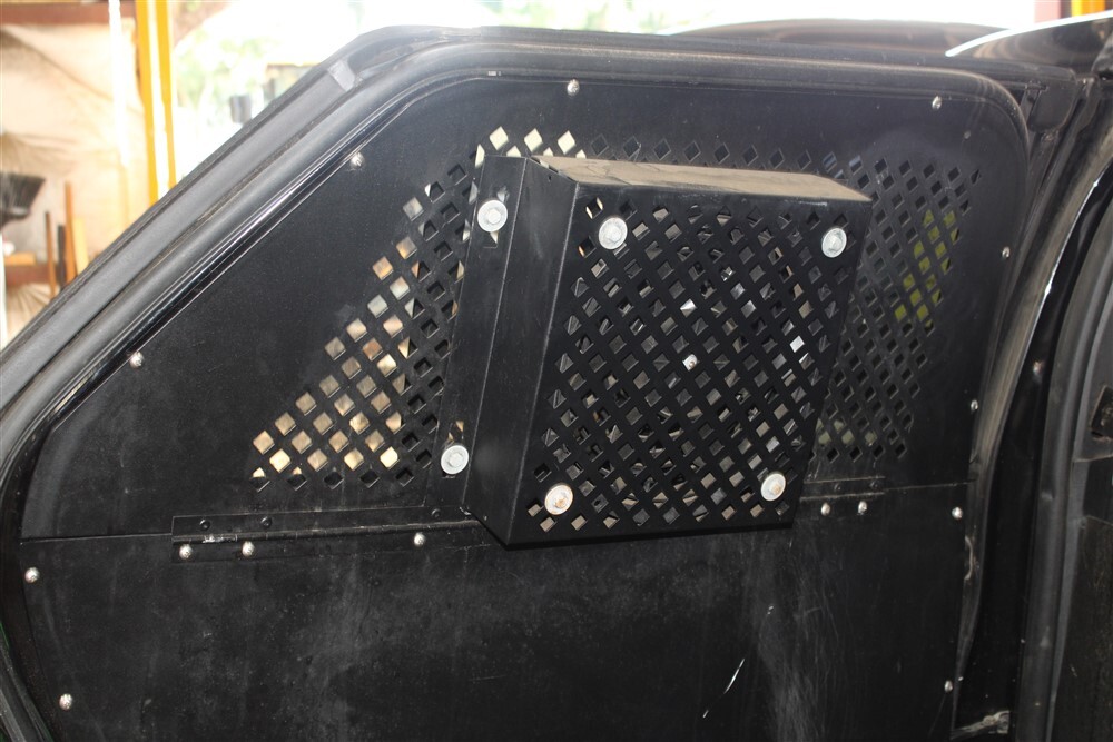 K9 Cage For 2006 Explorer