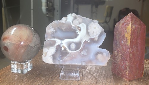 Healing Crystal LOT-Red Jasper+ Desert Jasper Sphere+Flower Agate Slab ...