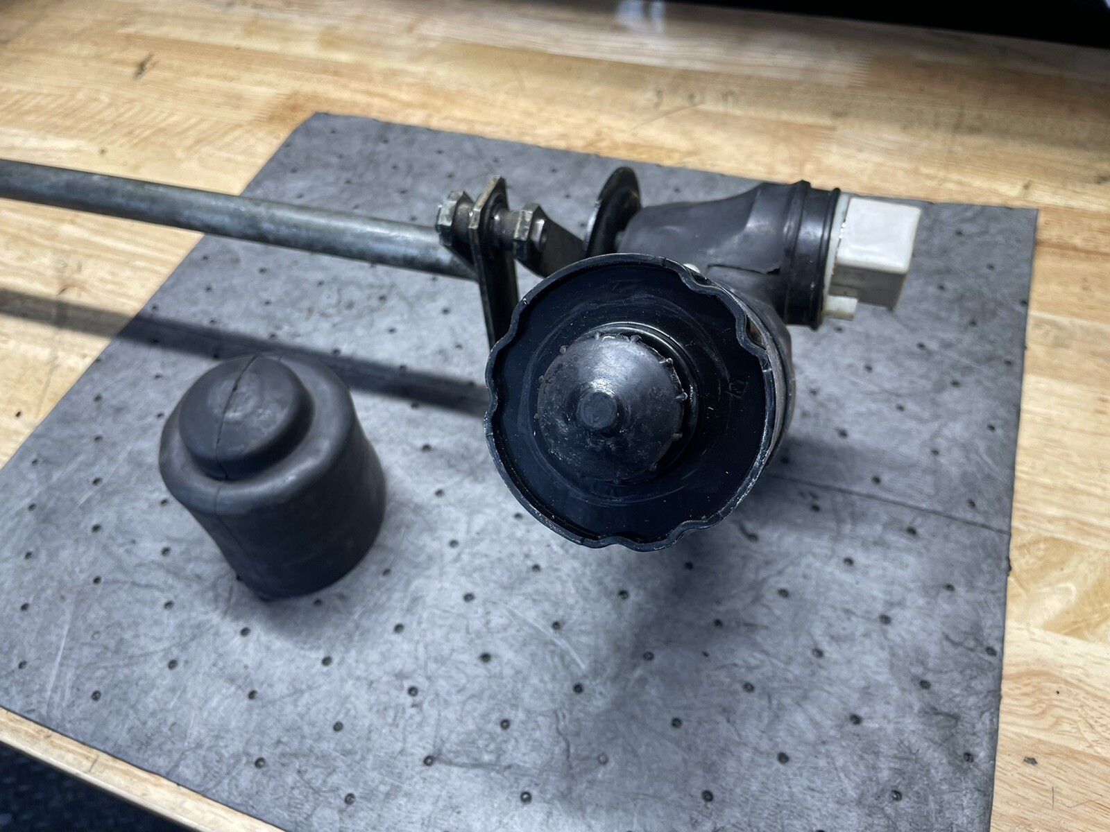 🥇83-91 PORSCHE 944 FRONT LEFT & RIGHT HEADLIGHT LAMP LINKAGE BAR MOTOR ...