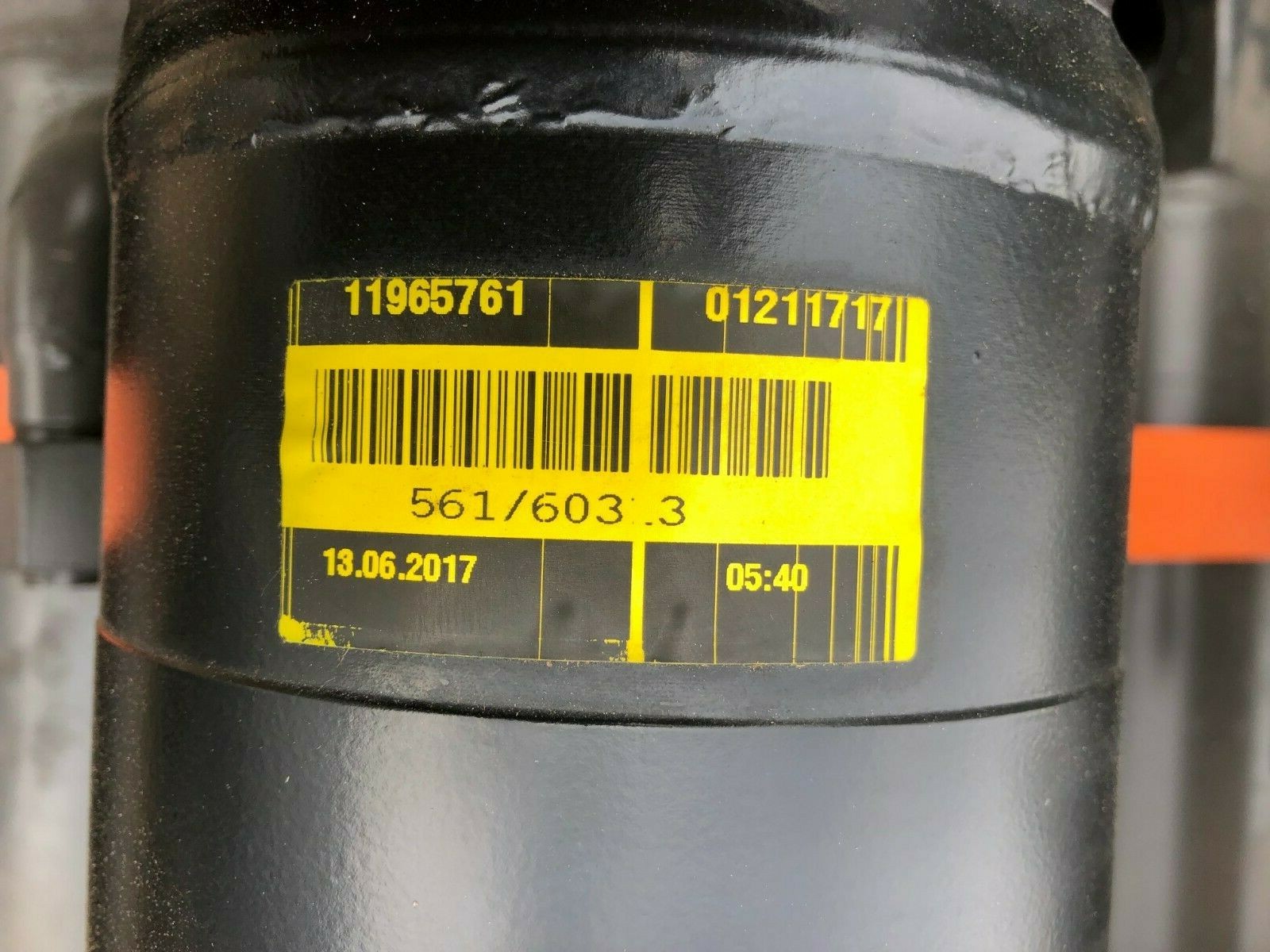 GENUINE JCB 3CX CENTREMOUNT DIPPER RAM P/N 561/60313 | eBay UK