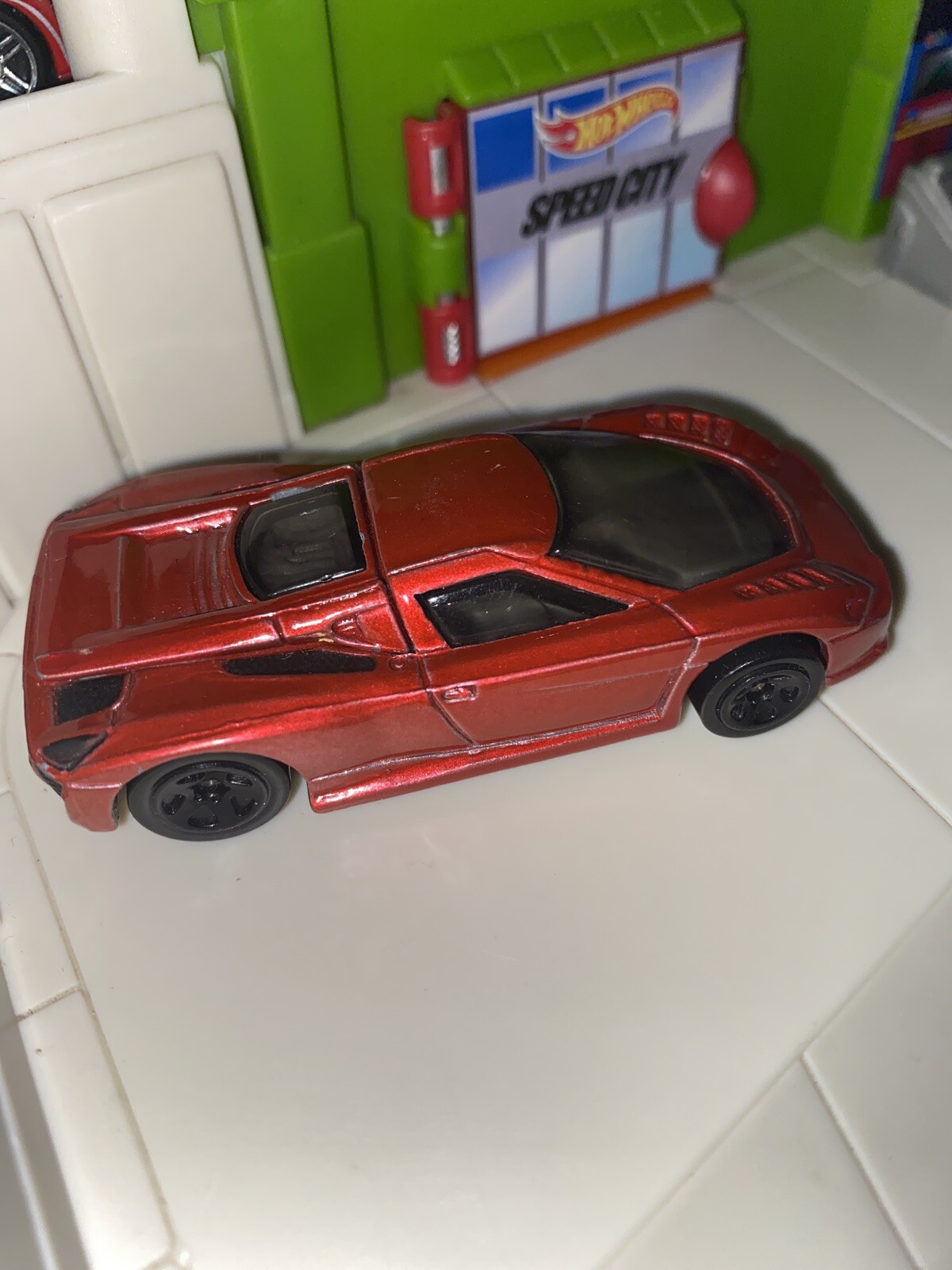 Hot Wheels Lot Of 2- 2001 B Engineering Edonis Red & Blue 1:64 Scale ...